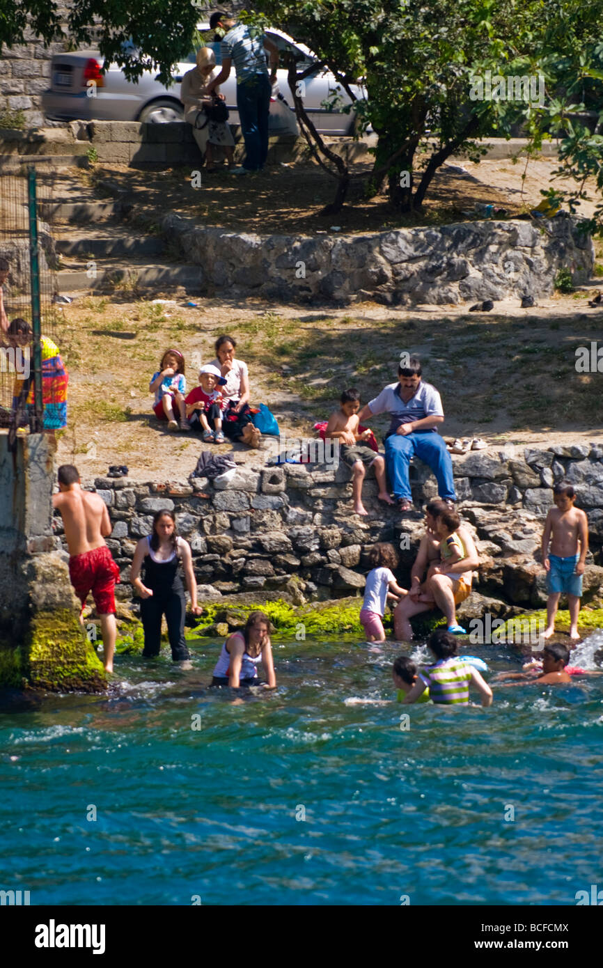 Turkey , Istanbul , Bosphorous or Bogazi , Kuzguncuk , crowd of young ...