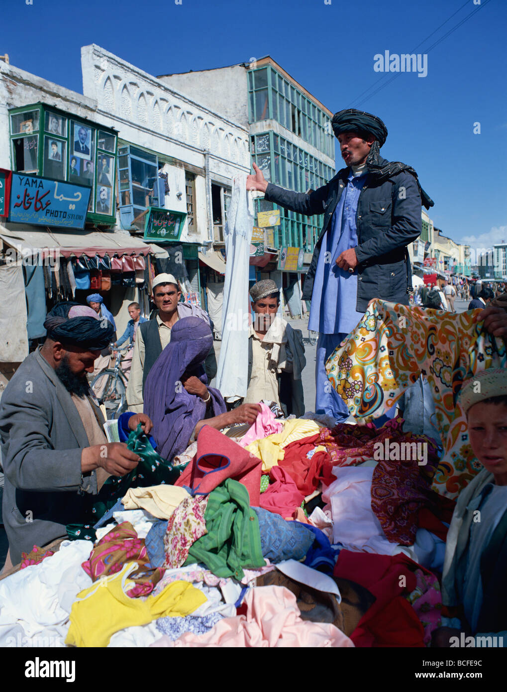 Afghanistan Kabul Street Market Stock Photo - Alamy