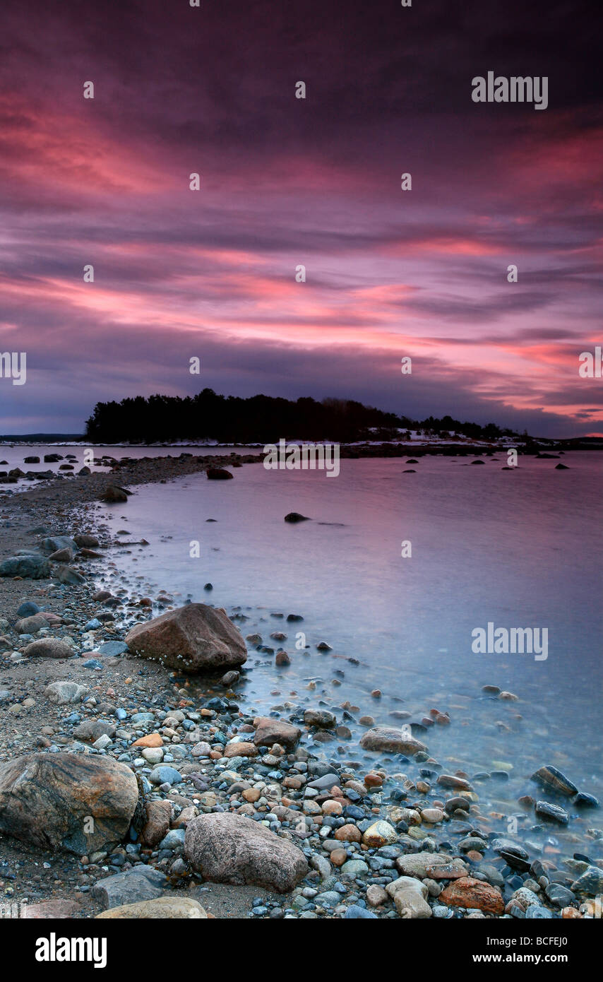 Winter sunrise by the Oslofjord, at Teibern in Larkollen, Rygge kommune ...