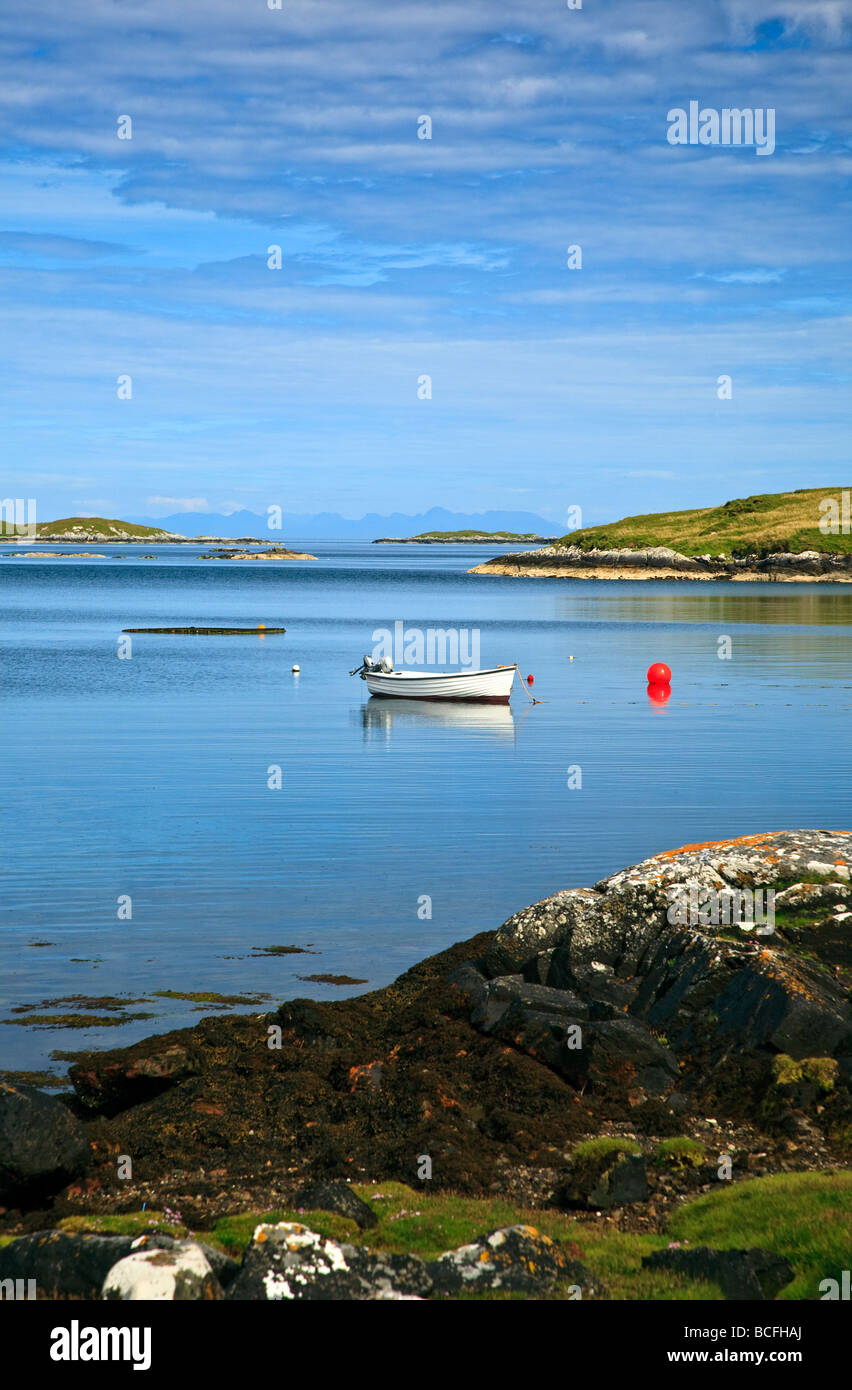 Seashore geocrab harris hebrides shore coast calm hi-res stock ...