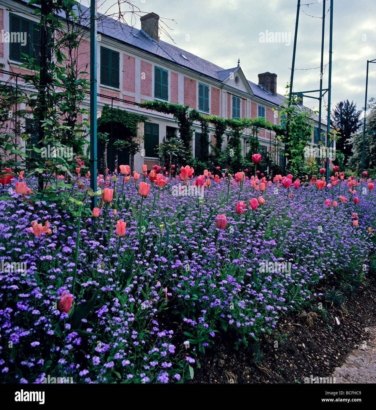 Claude monet's garden at Giverny in Normandy France Stock Photo - Alamy