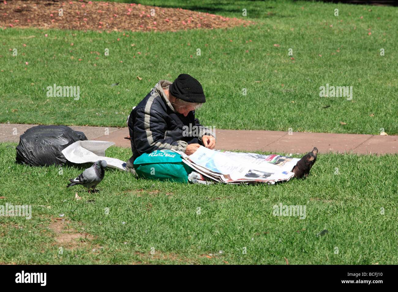 Bag lady homeless hi-res stock photography and images - Alamy