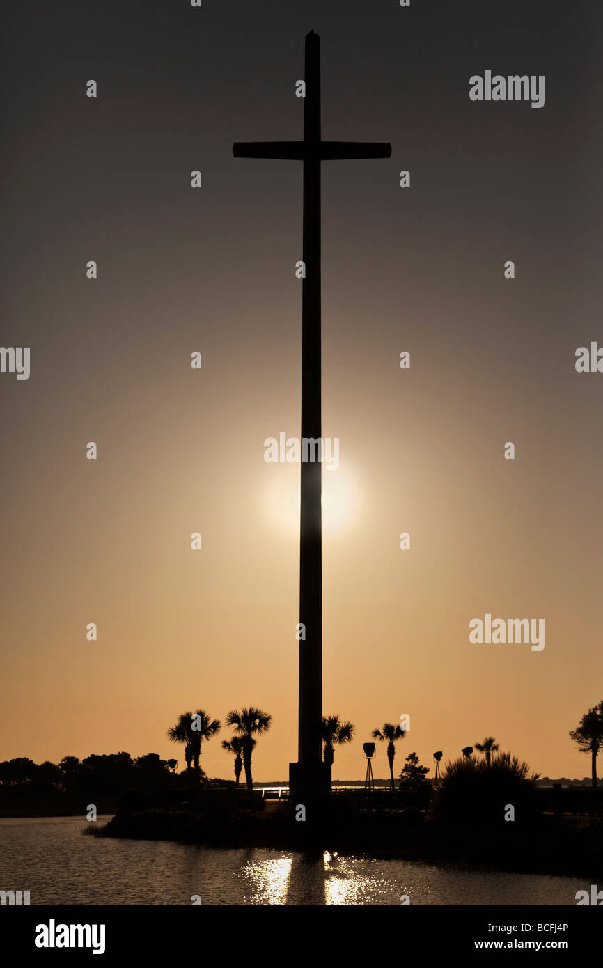 The 208 ft cross marking the spot where the first catholic mass was ...