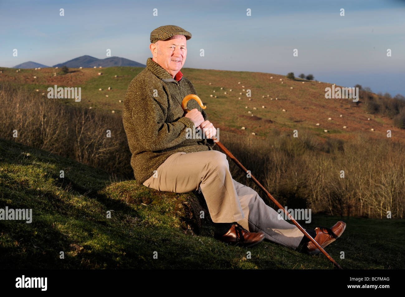 CH OF THE MUTTON RENNAISANCE CLUB JOHN THORLEY BELOW THE MALVERN HILLS ...