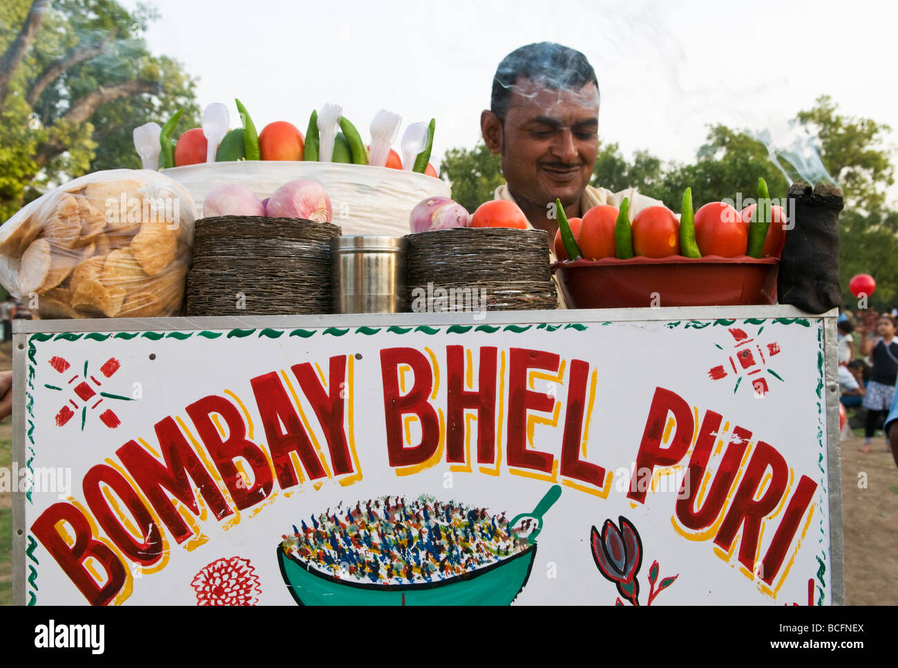 Bhel puri hi-res stock photography and images - Alamy