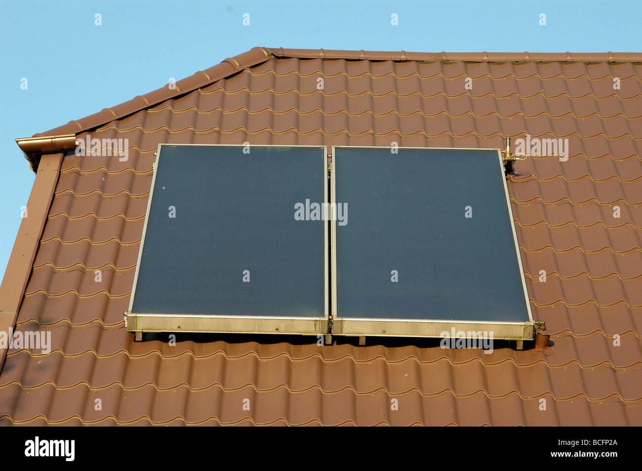 Solar collector hi-res stock photography and images - Alamy