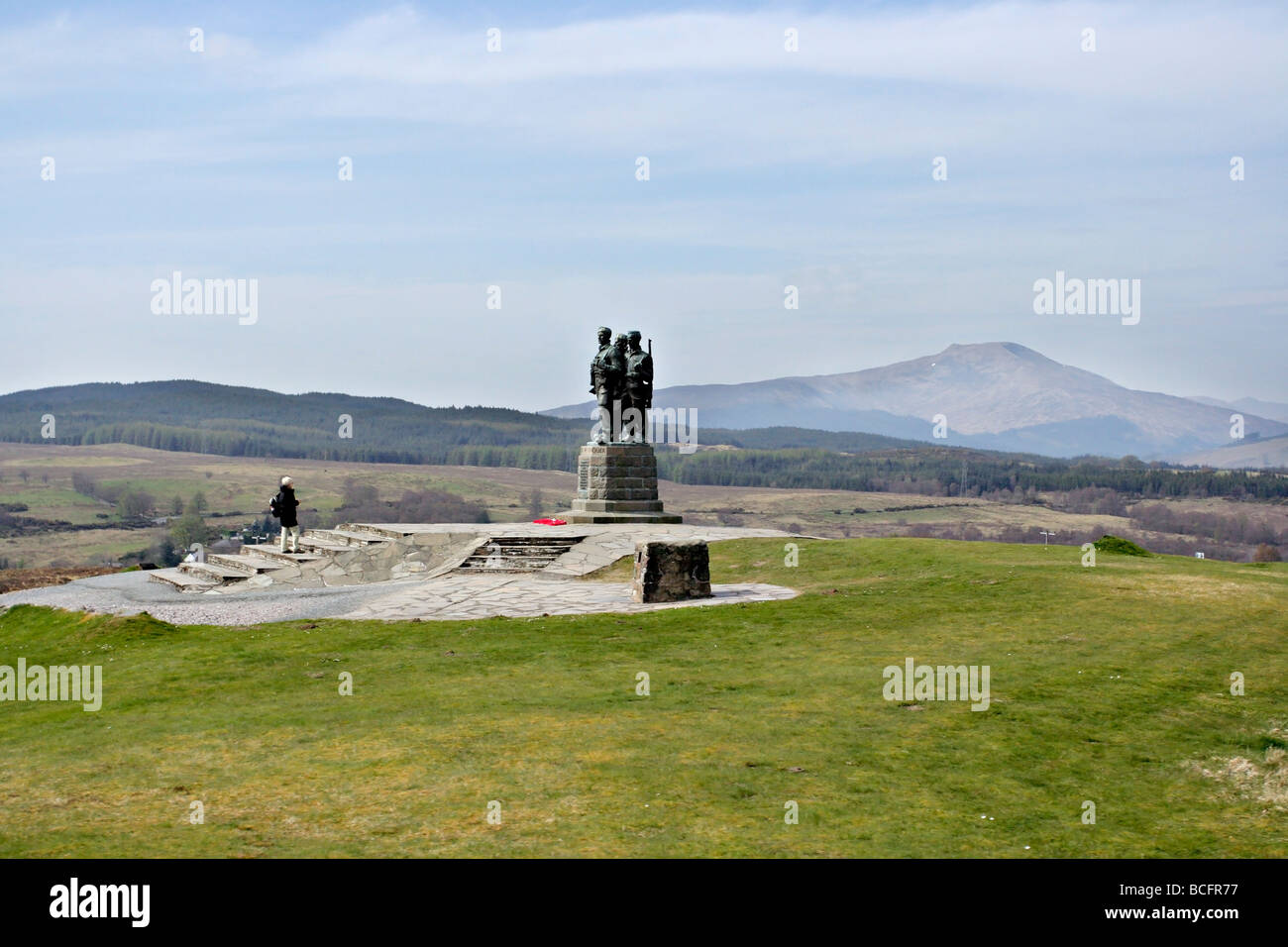 Commando memorial at Spean Bridge in Scotland Stock Photo - Alamy