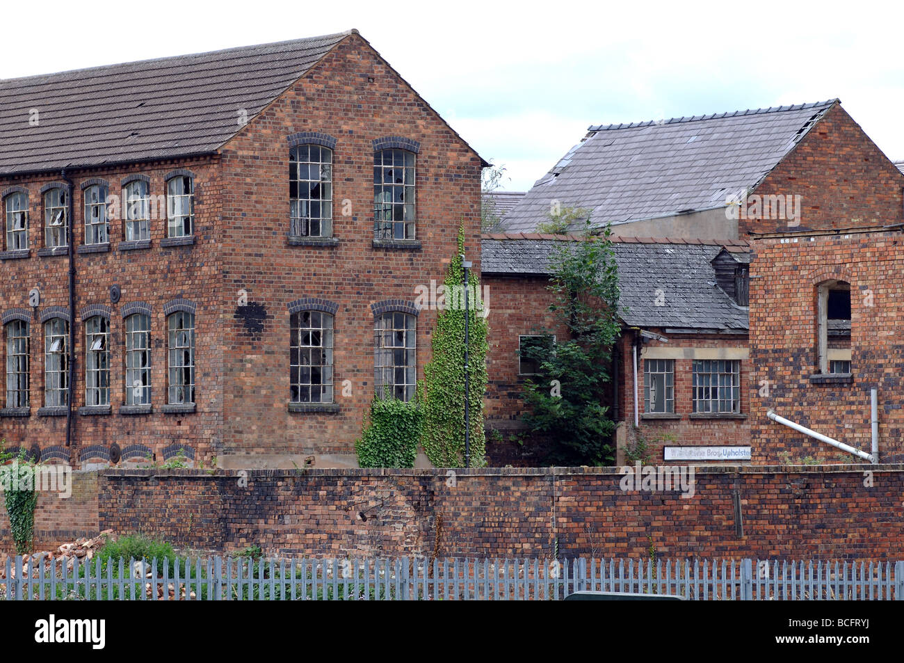 Abandoned Factory Uk Stock Photos & Abandoned Factory Uk Stock Images ...