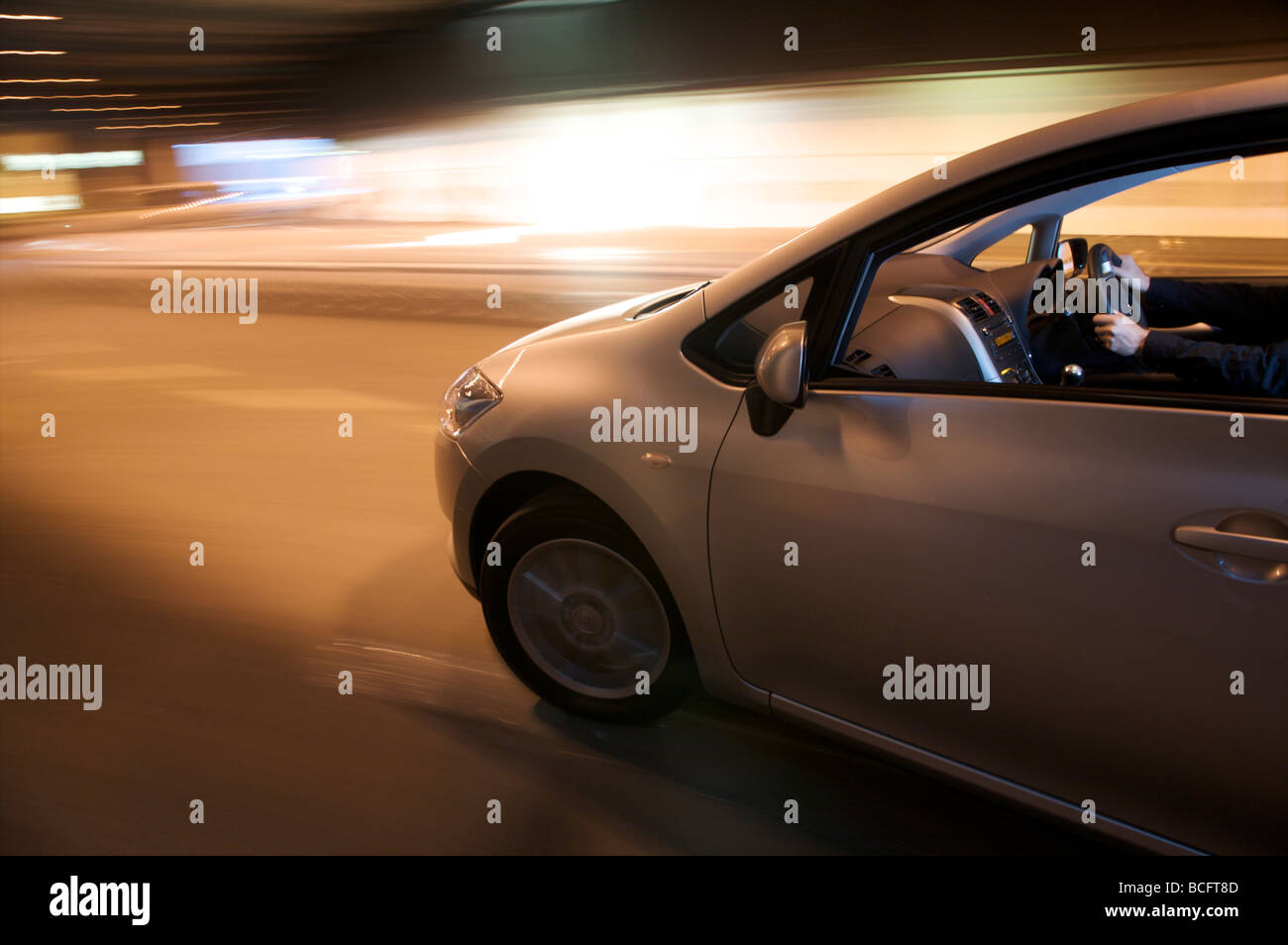 Car speeding at night hi-res stock photography and images - Alamy
