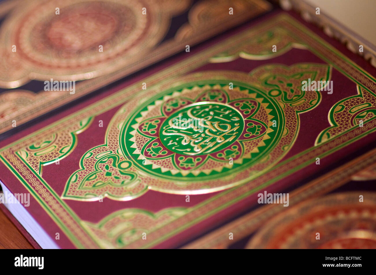 Qur'an books at Sheikh Zayed mosque, Abu Dhabi Stock Photo - Alamy
