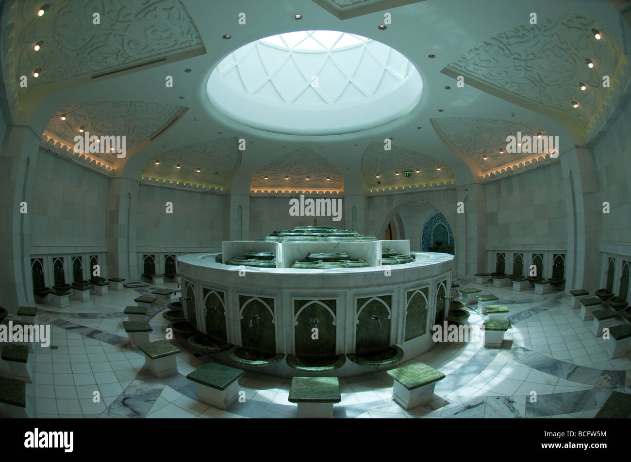Ablution area of Sheikh Zayed mosque, Abu Dhabi Stock Photo - Alamy