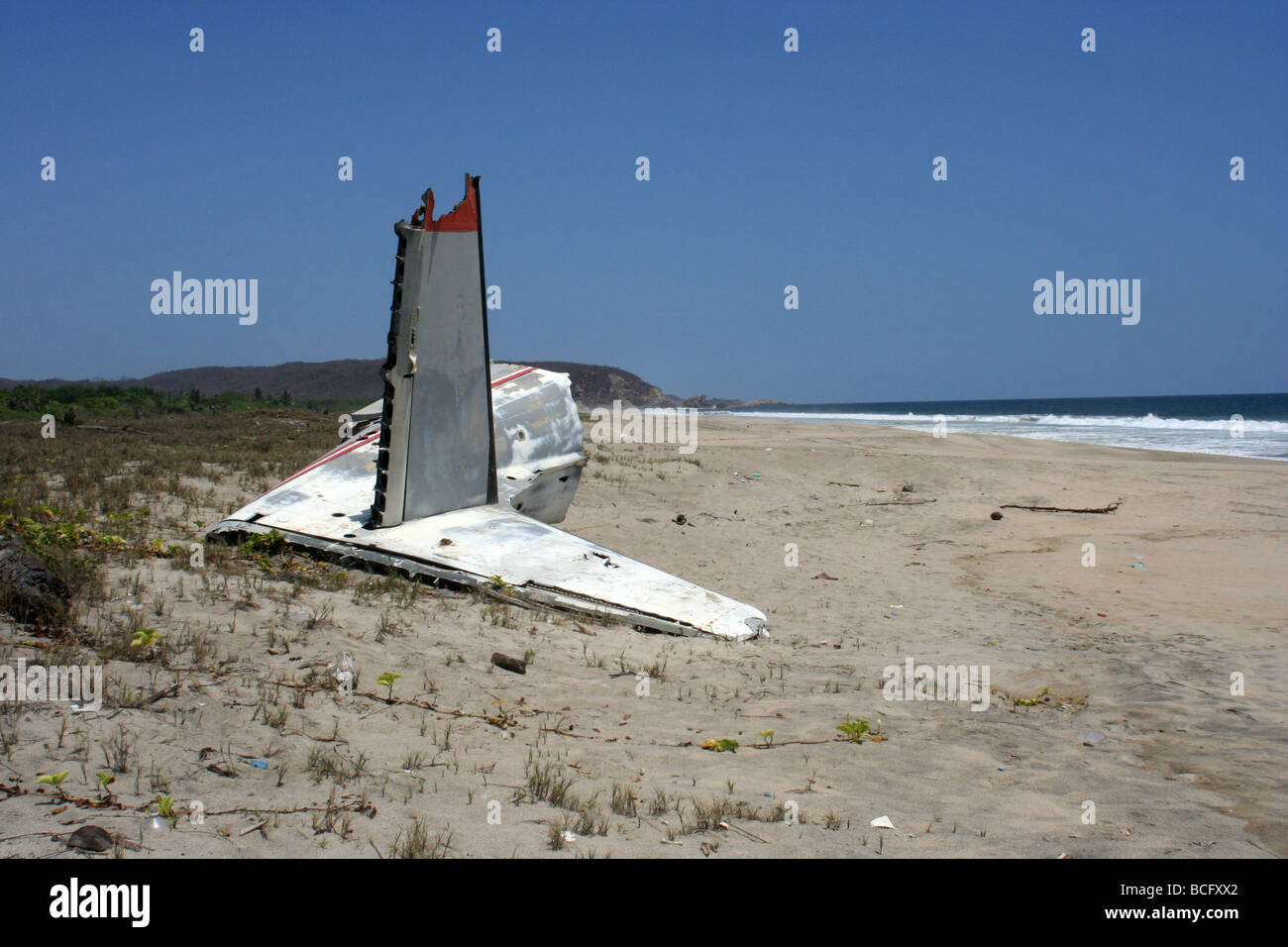 Airplane wing failure hi-res stock photography and images - Alamy