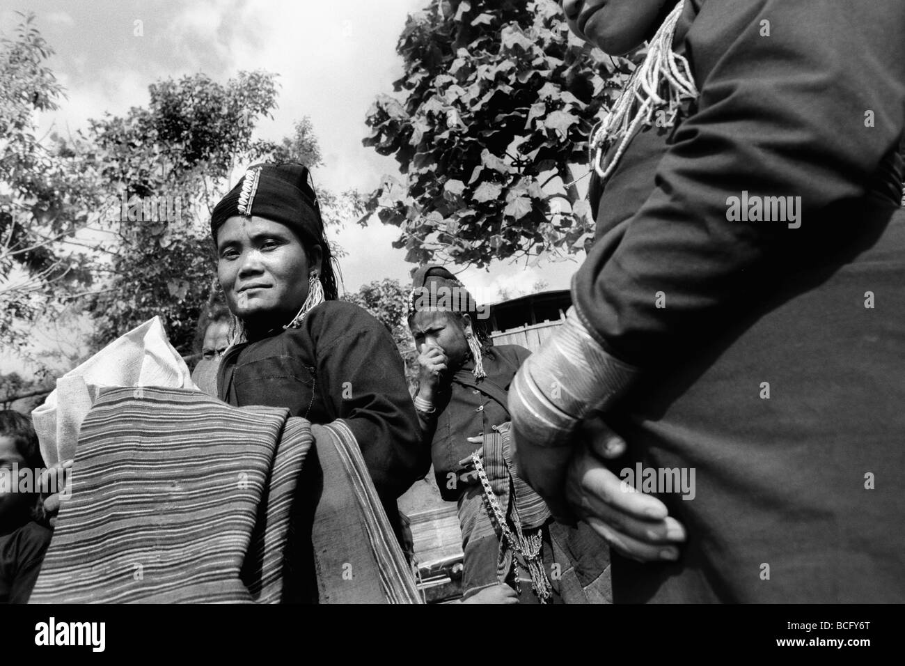 myanmar ann tribe Naung Lin Kang Stock Photo - Alamy