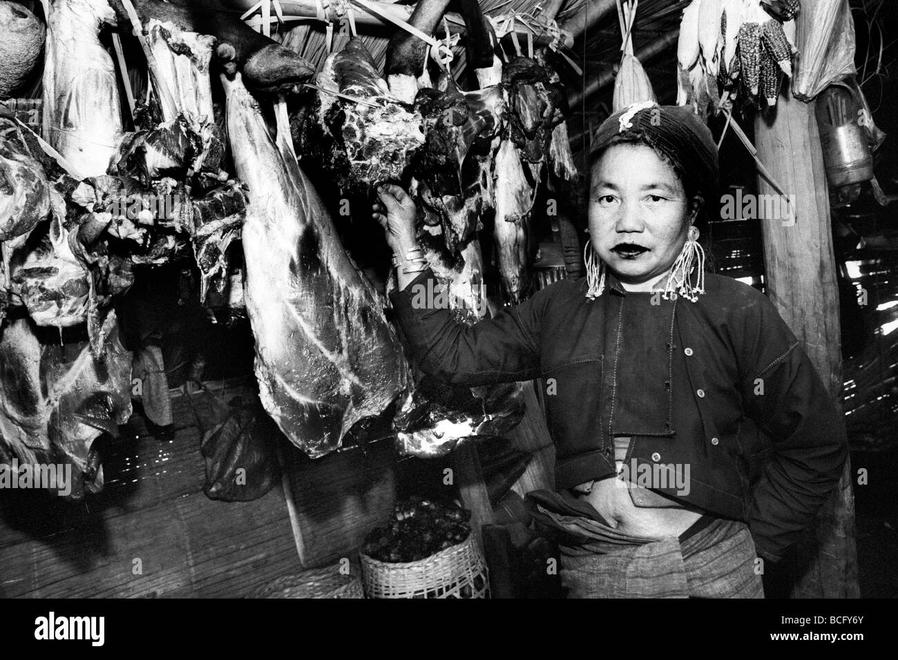 myanmar ann tribe Naung Lin Kang Stock Photo - Alamy
