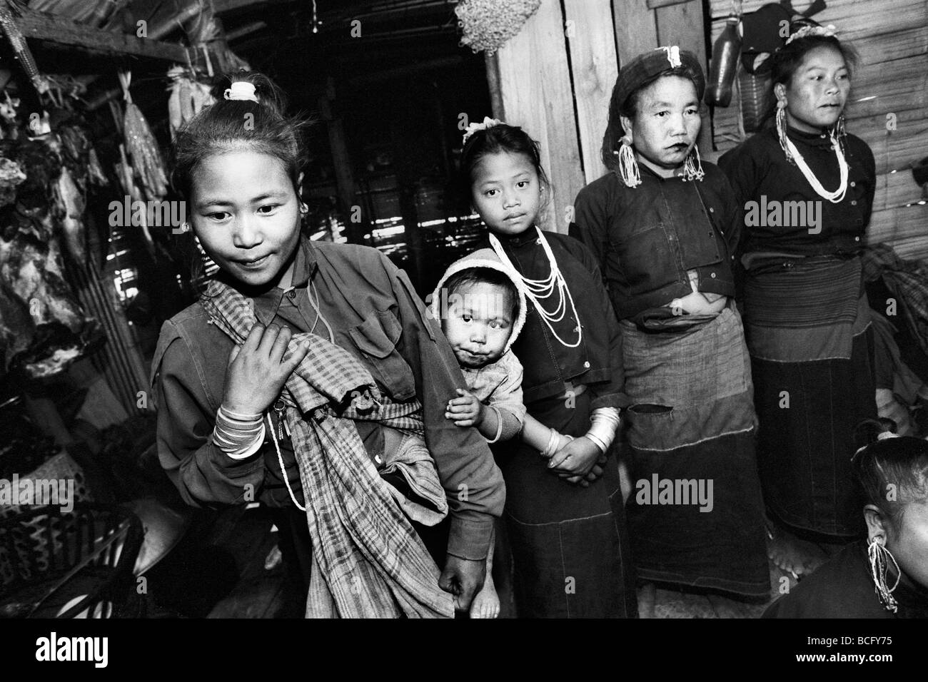 myanmar ann tribe Naung Lin Kang Stock Photo - Alamy
