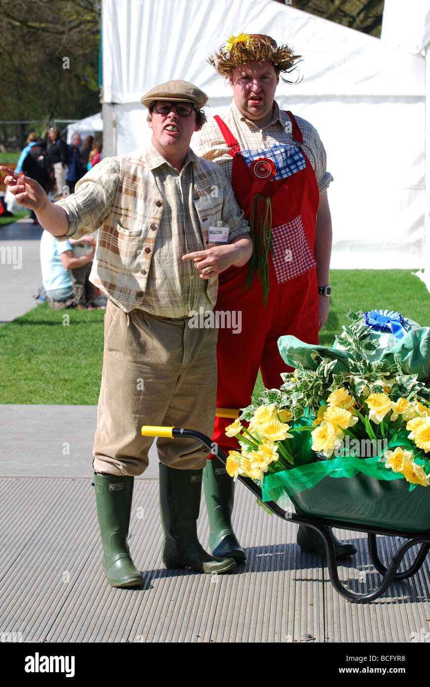 Local yokels hi-res stock photography and images - Alamy