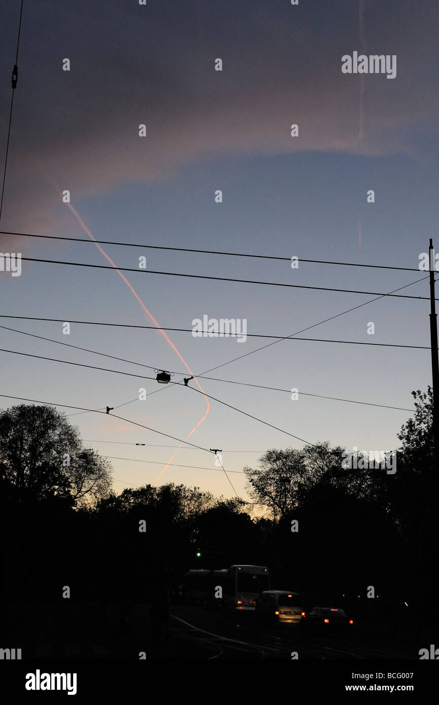 Night sky contrails hi-res stock photography and images - Alamy