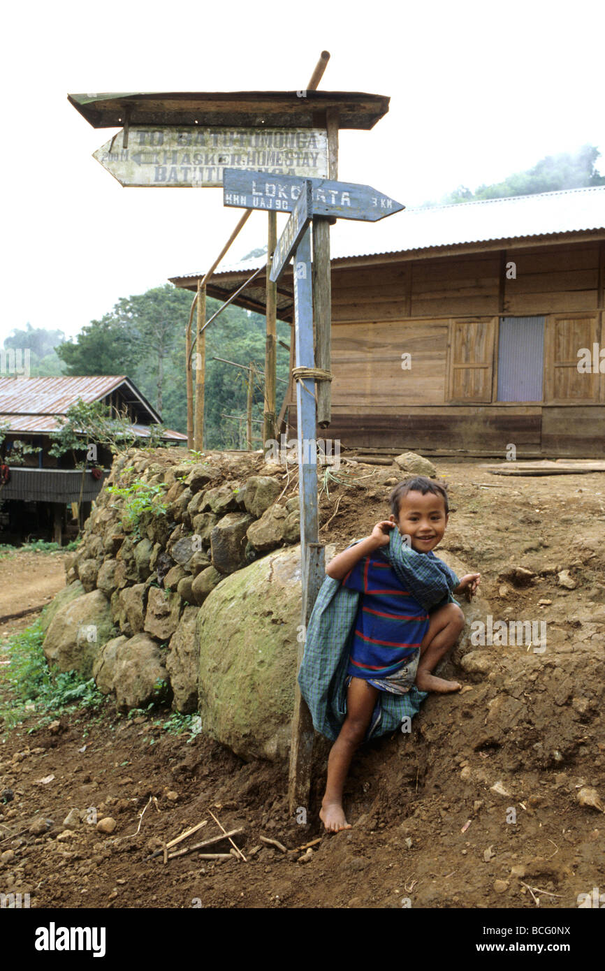 toraja people sulawesi indonesia Stock Photo - Alamy