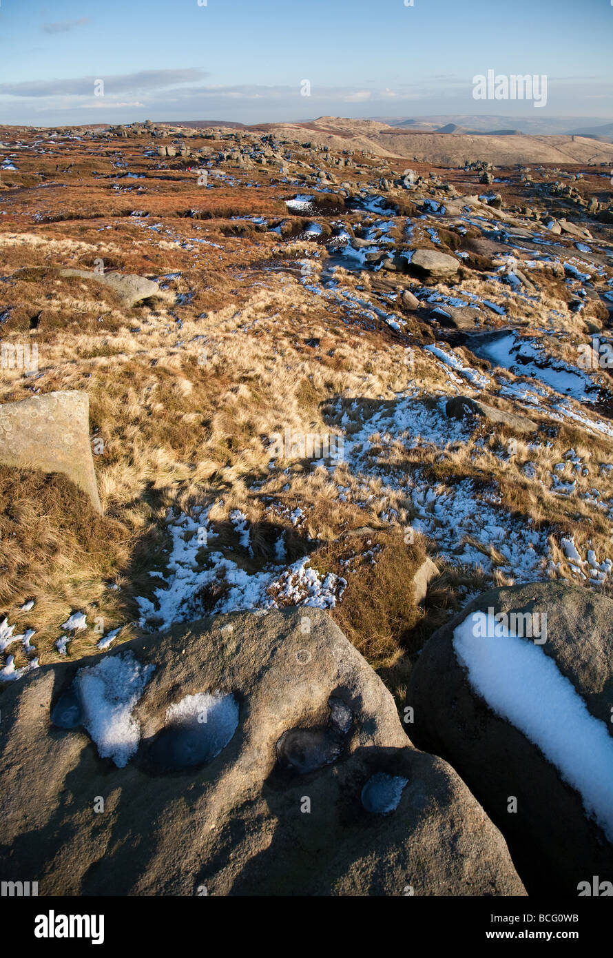 General view of the southern edge of the Kinder plateau, Edale and ...