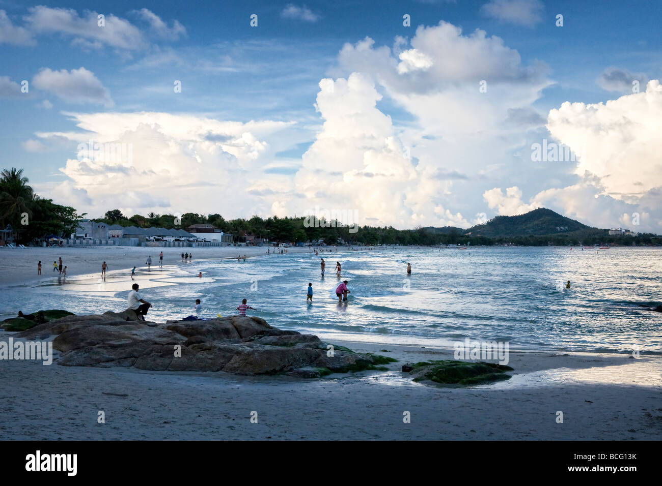 Chaweng beach night hi-res stock photography and images - Alamy