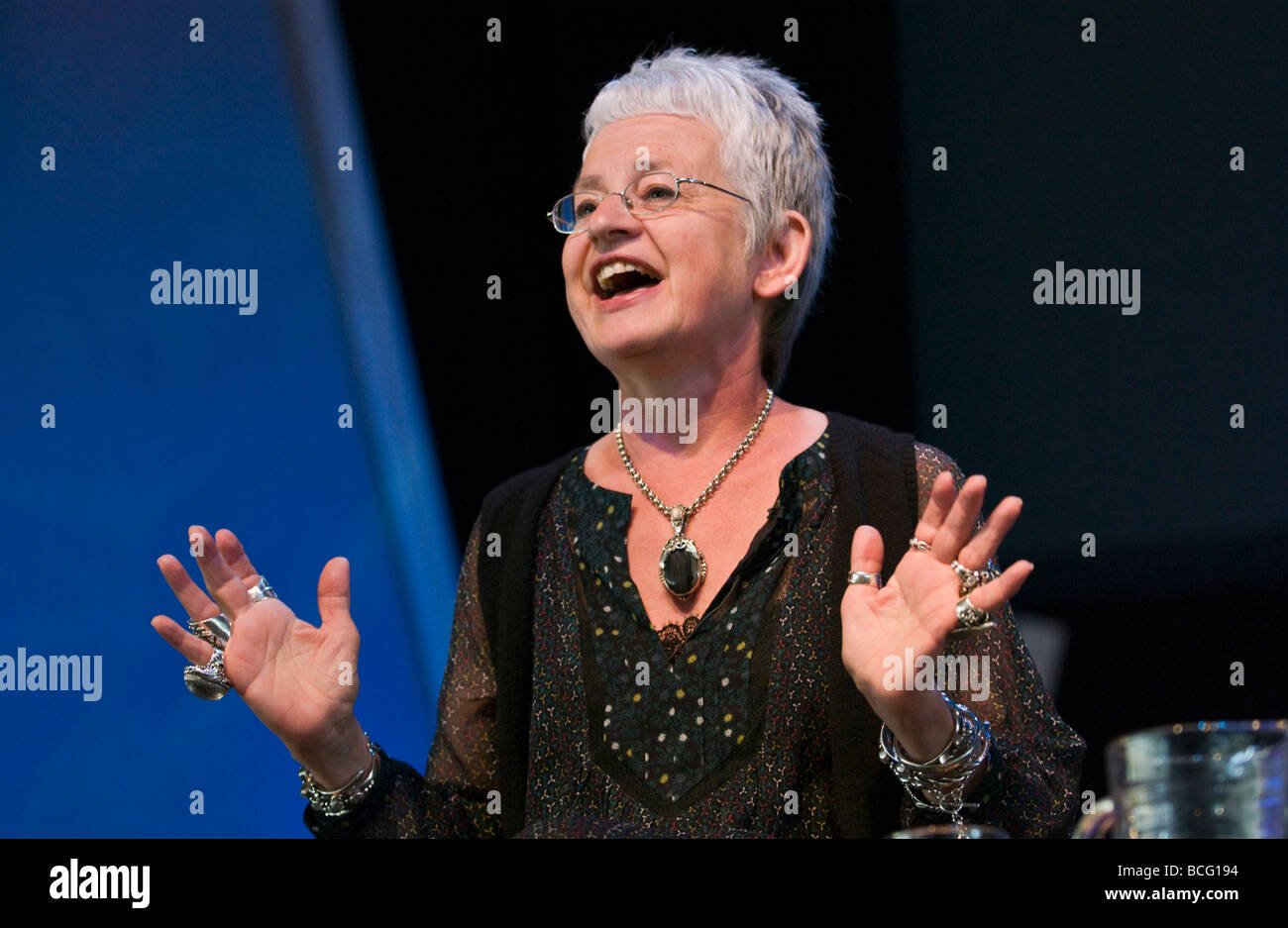 Jacqueline wilson childrens author famous hi-res stock photography and ...