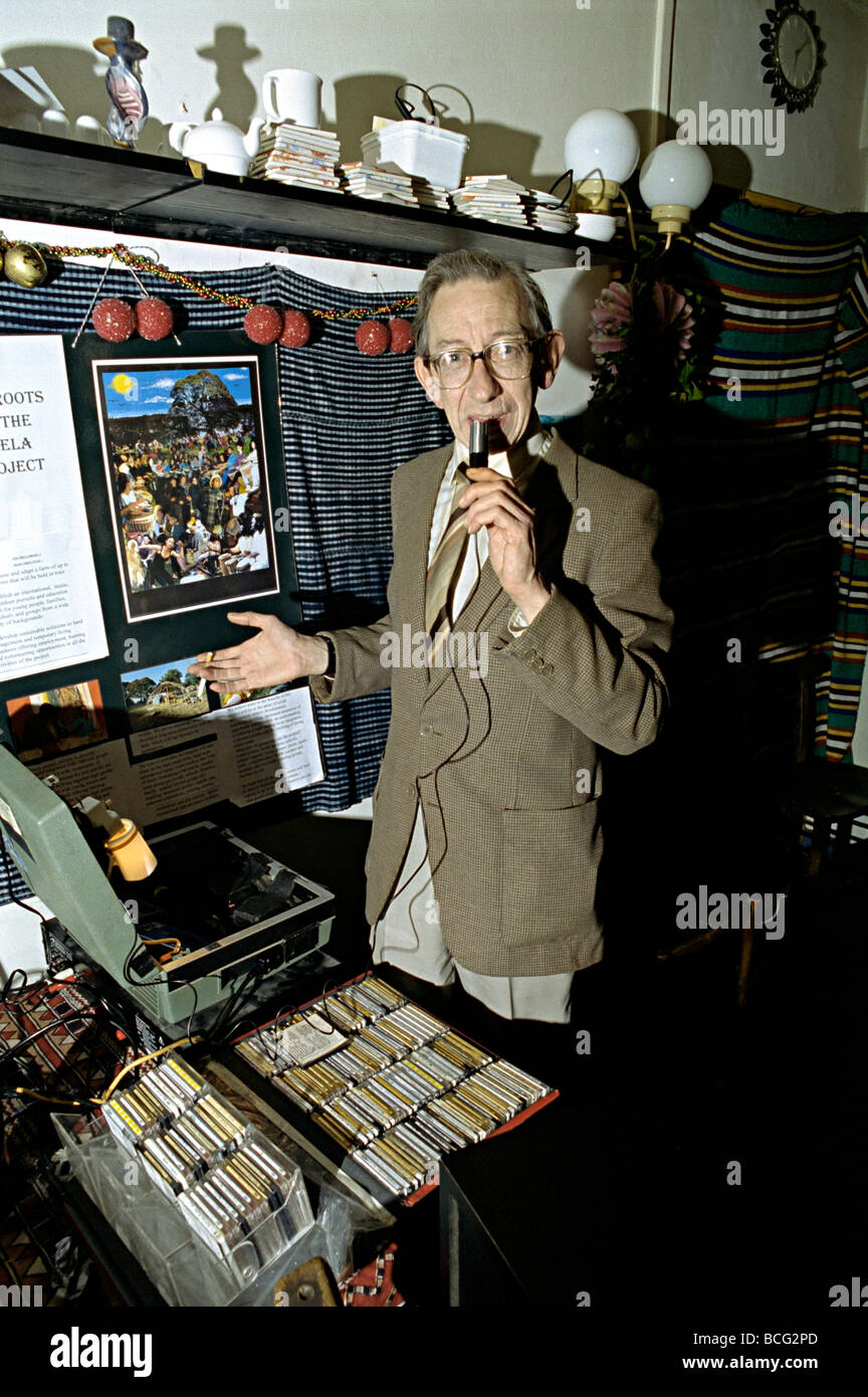 dj derek Derek Morris bristol based white reggae, ska and dub dj famous ...