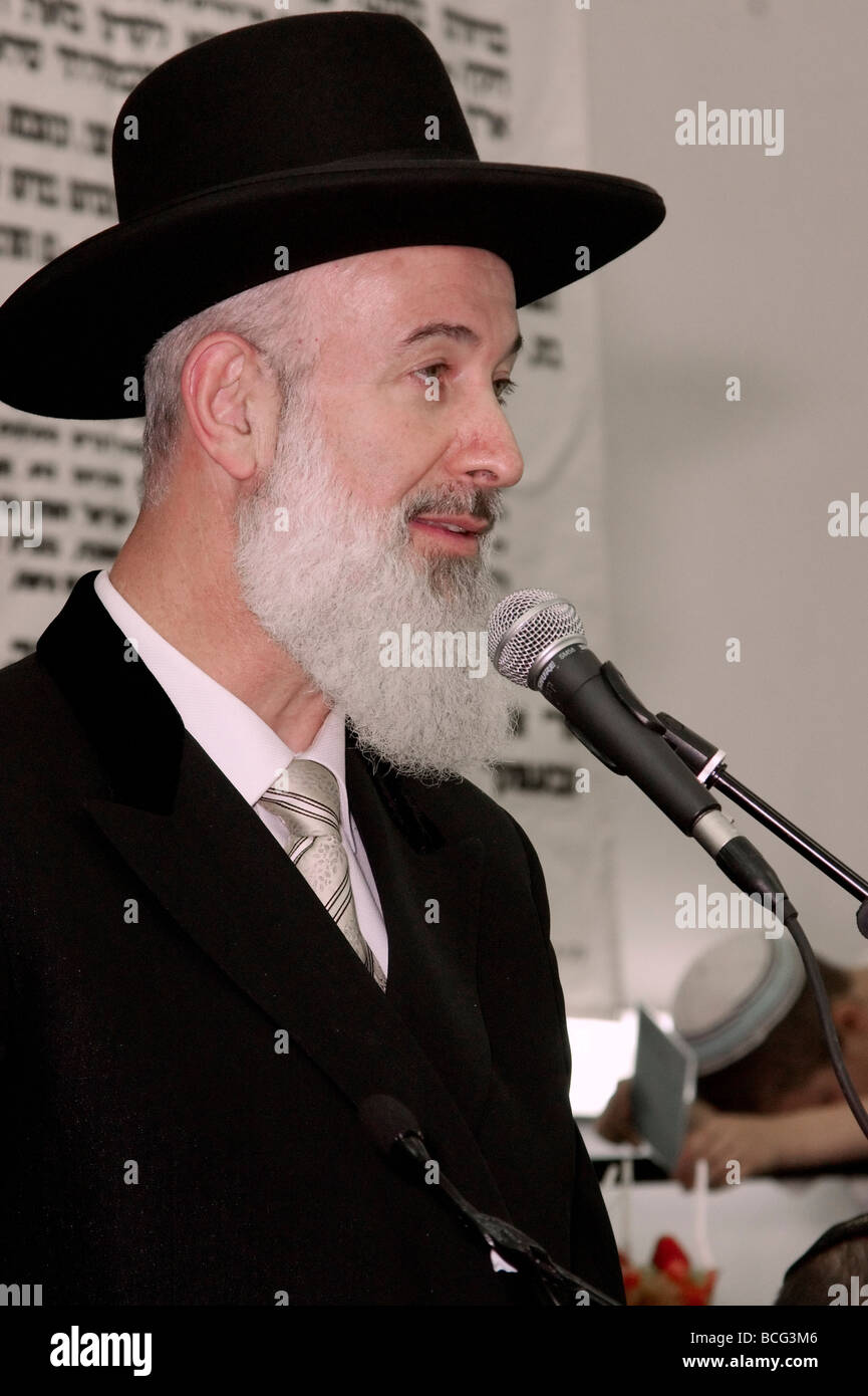 Israel. Chief Rabbi Yonah Metzger speaks at the "Jerusalem Day ...