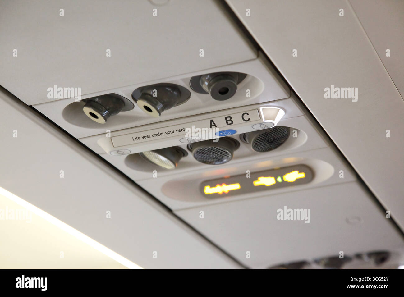 Airplane ceiling hi-res stock photography and images - Alamy