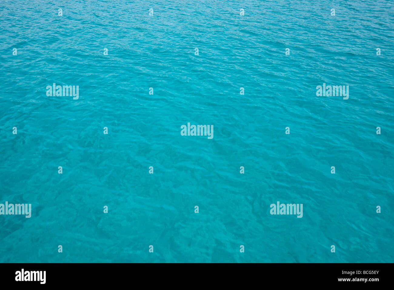 Perfect turquoise blue sea Stock Photo - Alamy