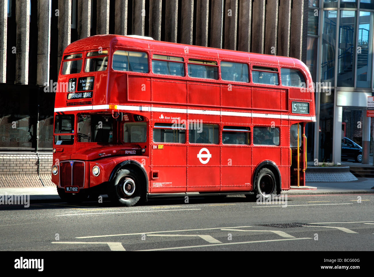 Route 15 routemaster bus hi-res stock photography and images - Alamy