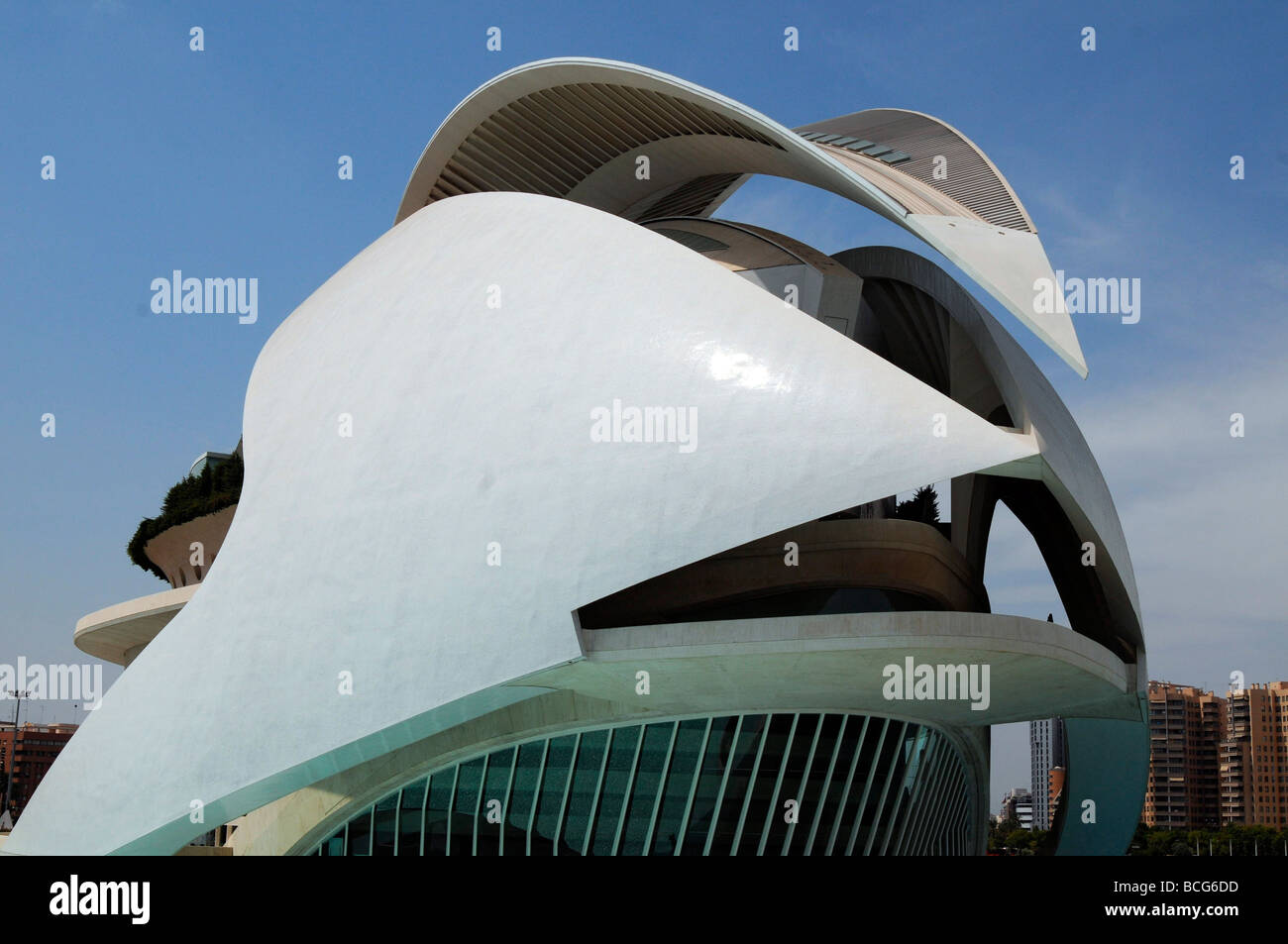 The Valencia Opera house and performing arts center in the City of Arts ...