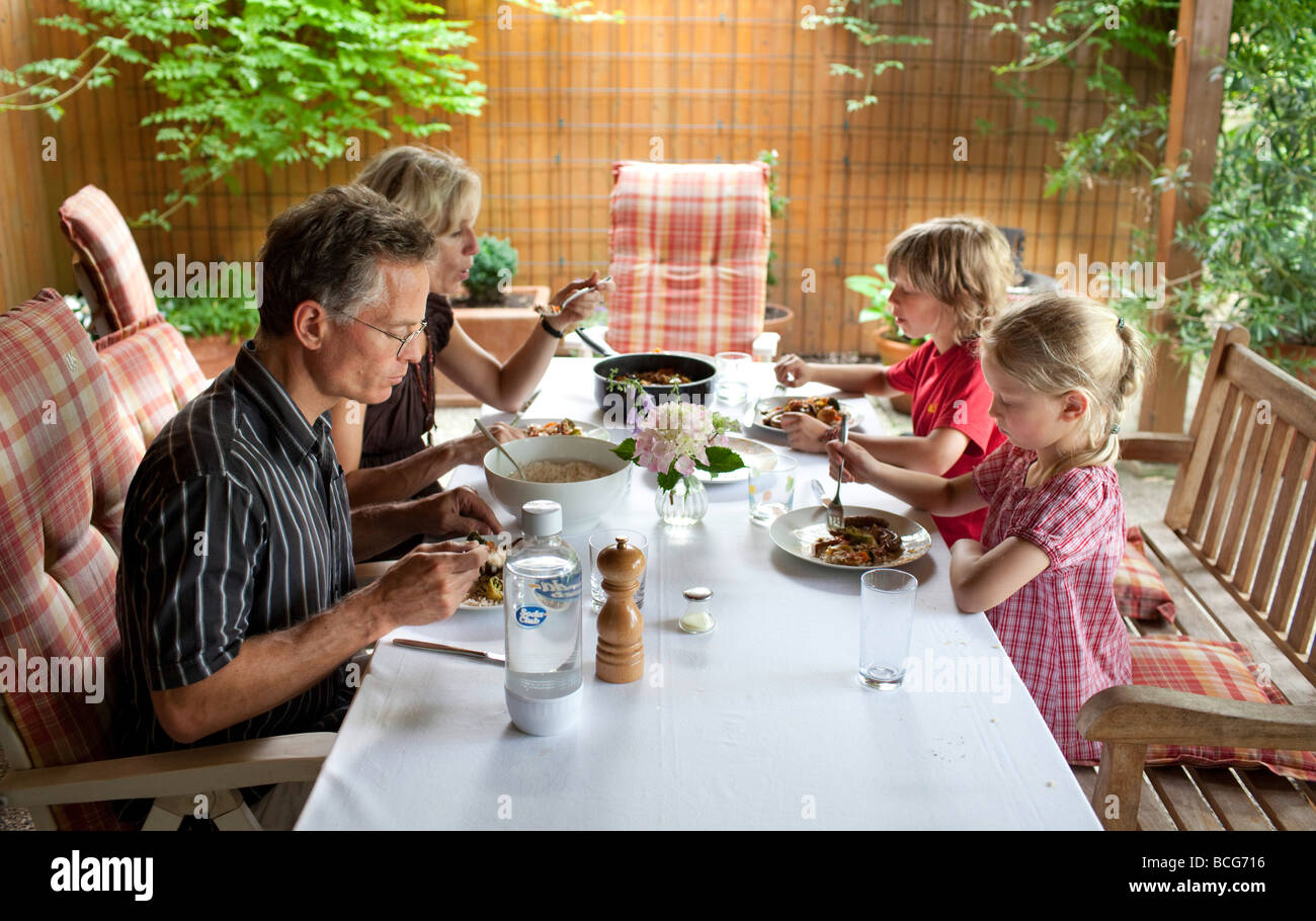 Quiet family dinner hi-res stock photography and images - Alamy
