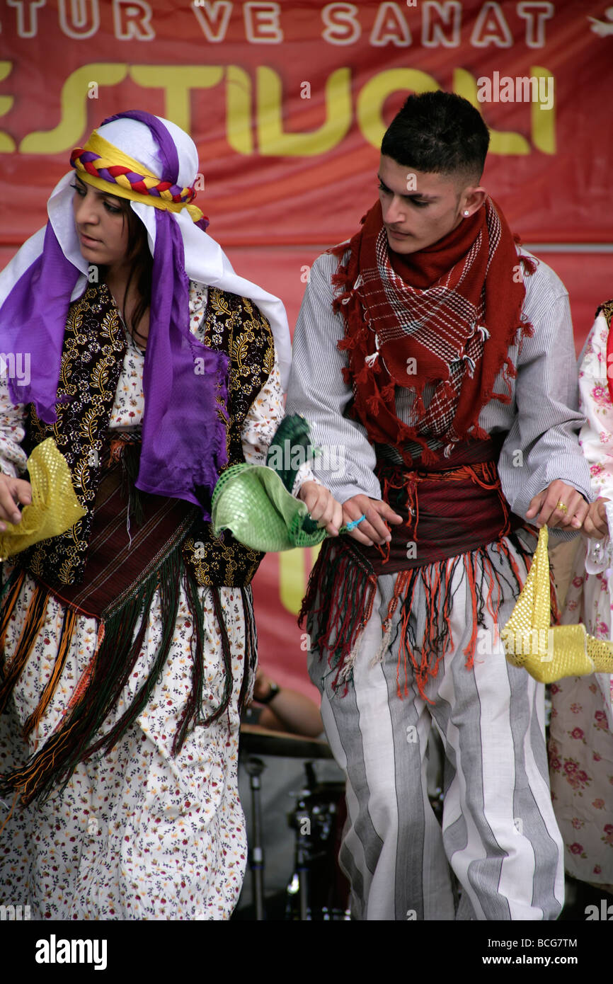 Turkish folk costume hi-res stock photography and images - Alamy