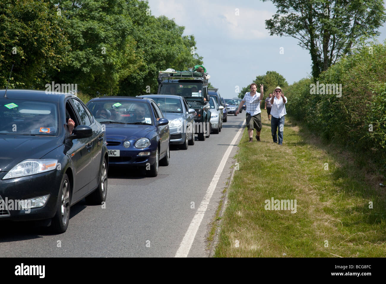Glastonbury festival traffic jam hi-res stock photography and images ...