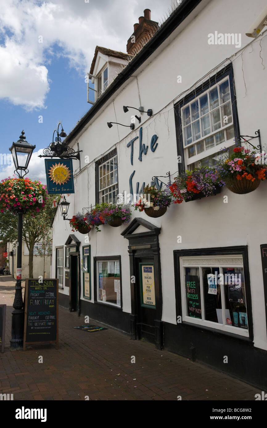 Waltham abbey essex gb uk public house pub hi-res stock photography and ...