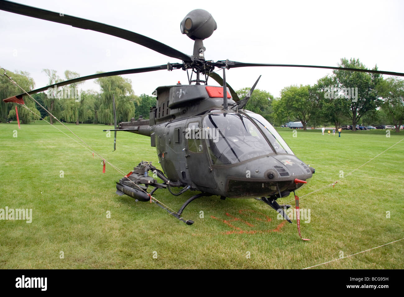US Army OH-58 Kiowa Helicopter. Cantigny Park Stock Photo - Alamy