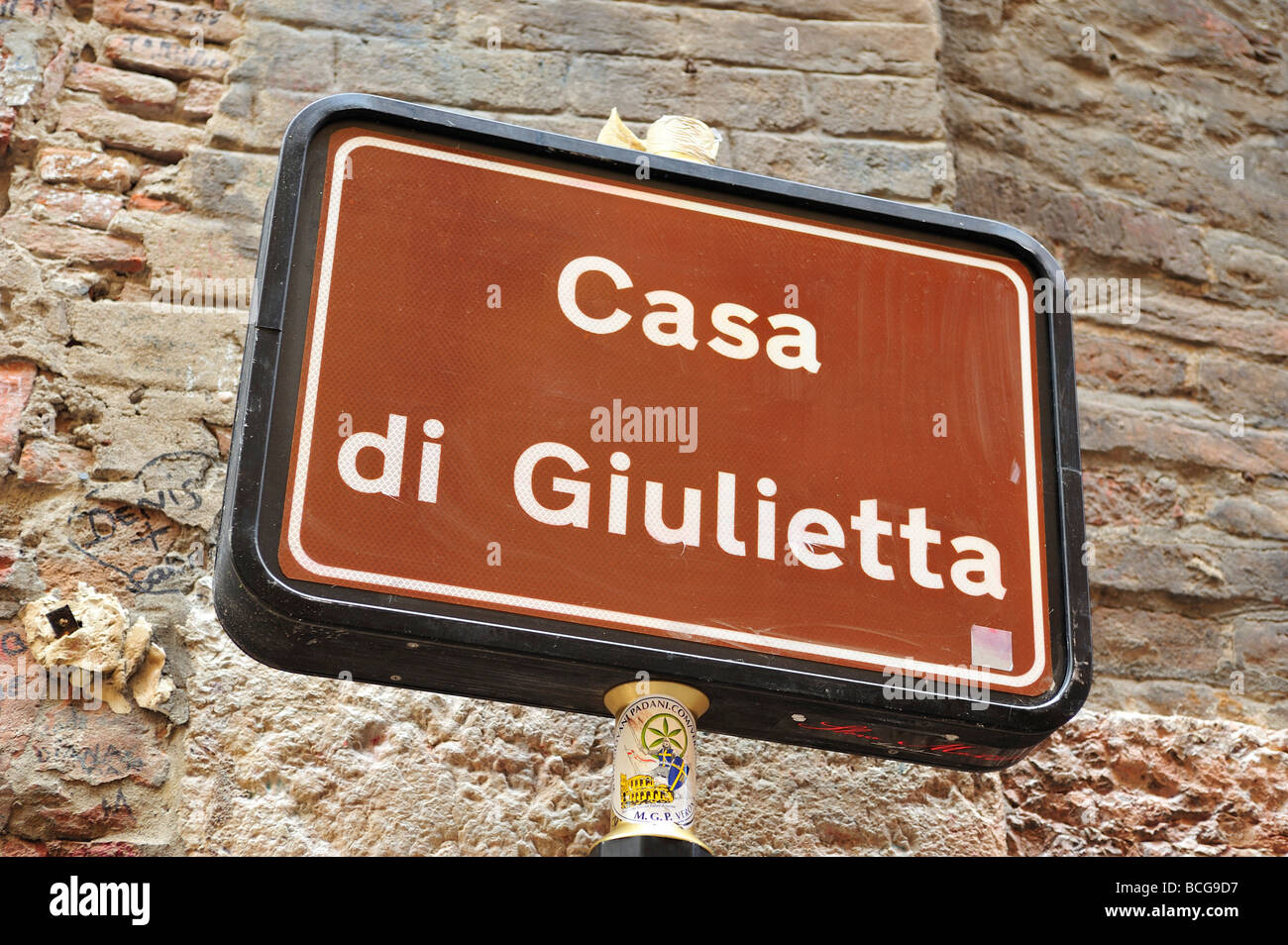 Verona Street Sign High Resolution Stock Photography and Images - Alamy