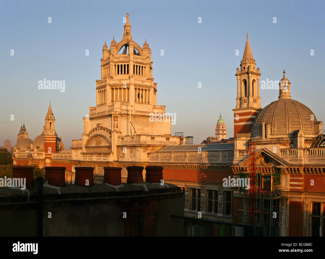 Octagonal tower hi-res stock photography and images - Alamy