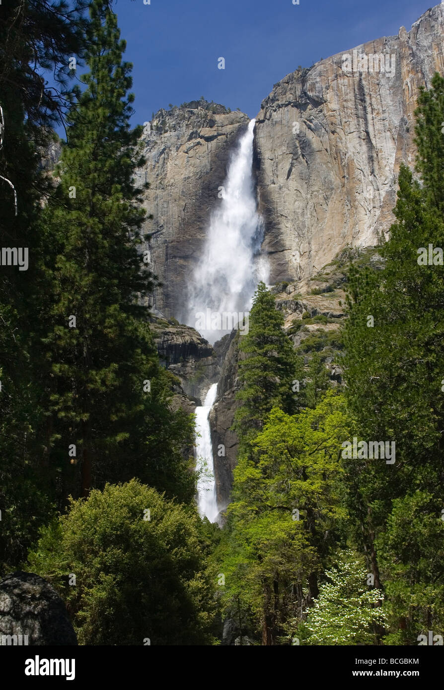 Yosemite national park nevada falls hi-res stock photography and images ...