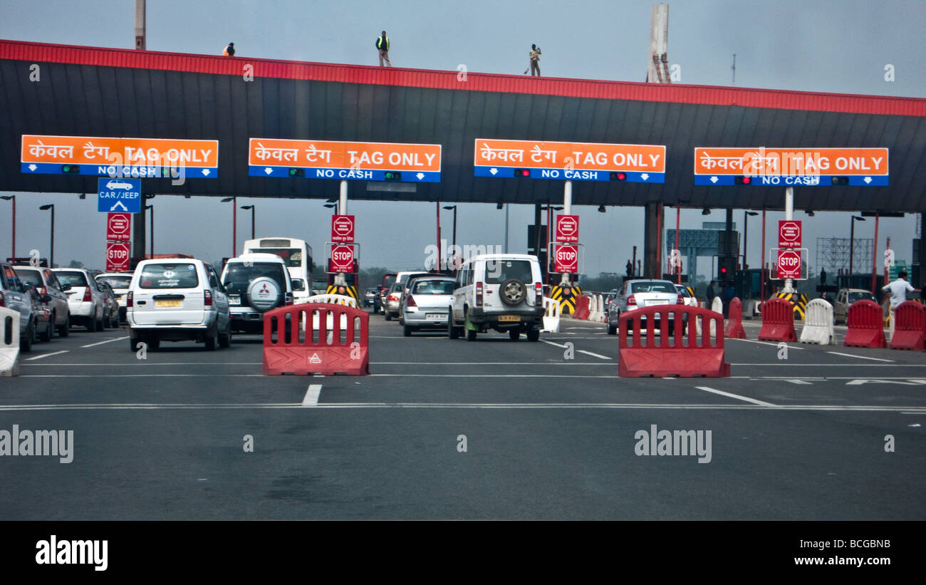 Motorway toll plaza India Stock Photo - Alamy