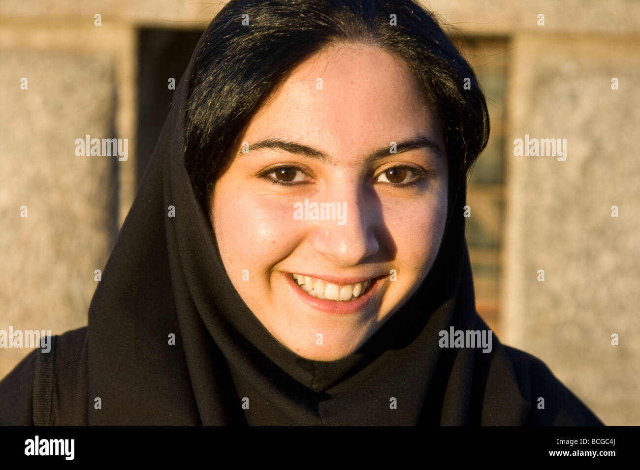 Shia woman hi-res stock photography and images - Alamy