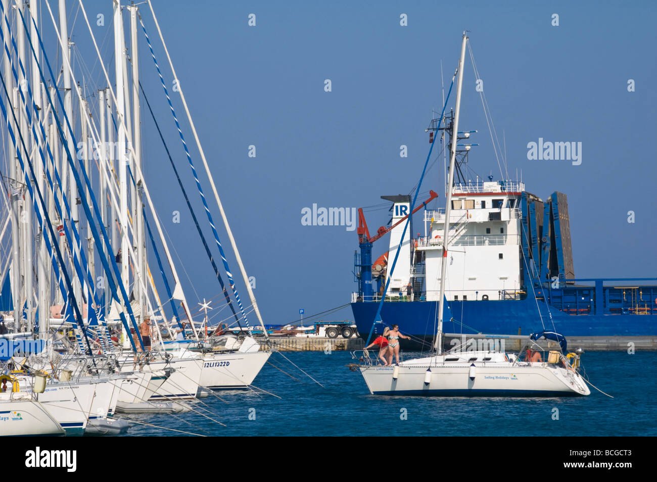 Greek cargo ships hi-res stock photography and images - Alamy