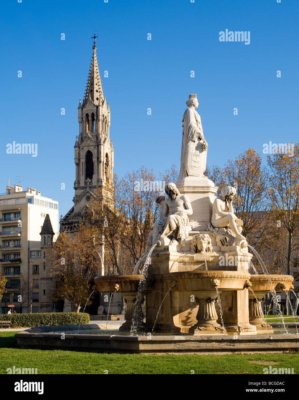La Fontaine Pradier (1851), Nîmes, France. Designed by Architect ...