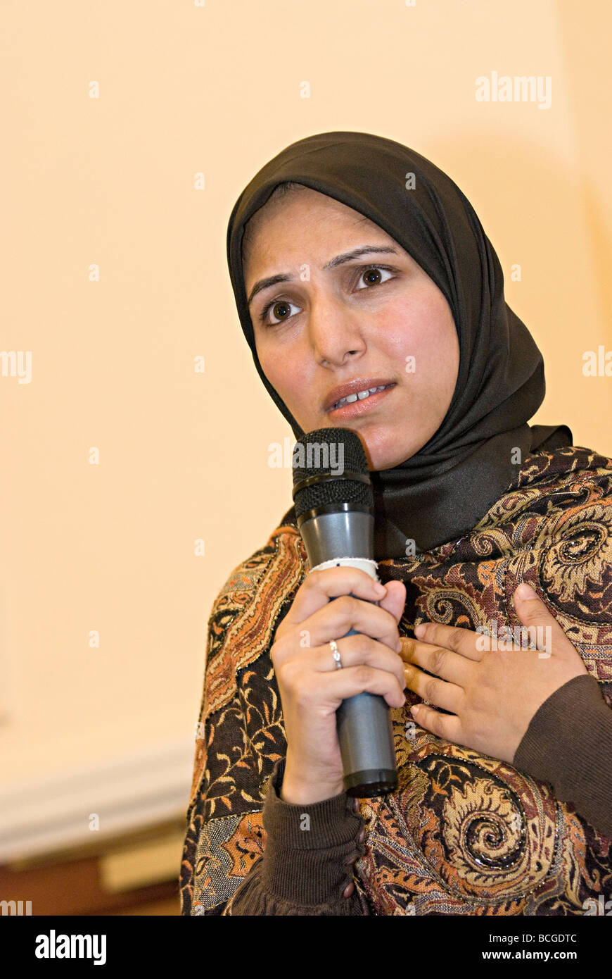 Salma Yaqoob of the respect party speech Stock Photo - Alamy