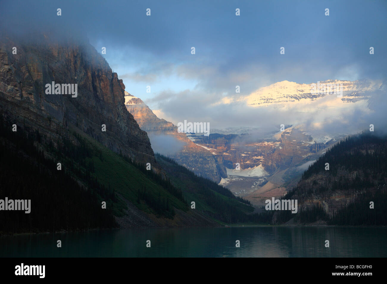 Canada Alberta Banff National Park Lake Louise Victoria Glacier Stock ...