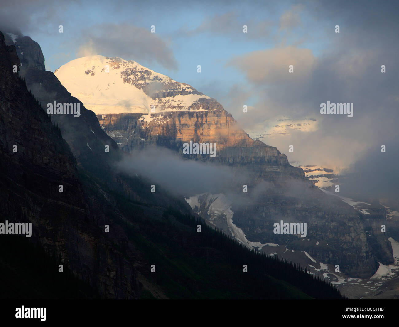 Canada Alberta Banff National Park Lake Louise Mount Lefroy Stock Photo ...