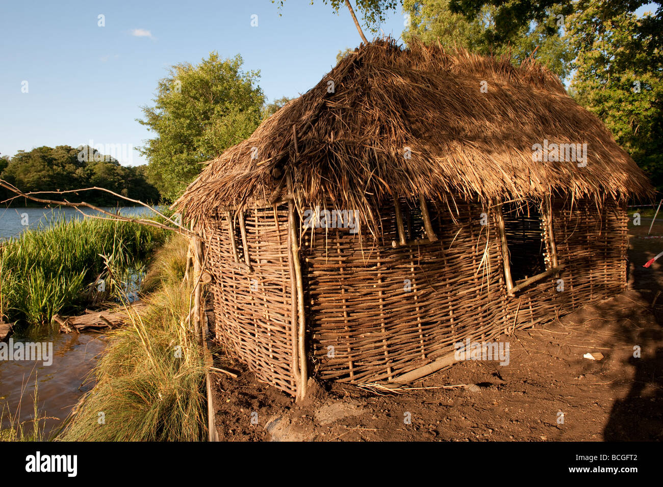 Stick hut hi-res stock photography and images - Alamy