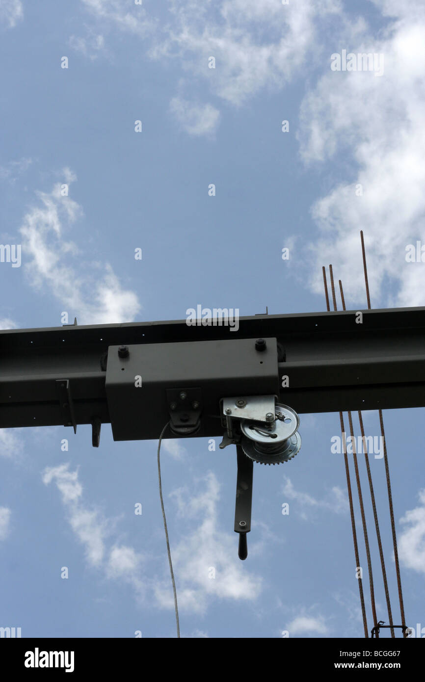 Pulley pulley crane hi-res stock photography and images - Alamy