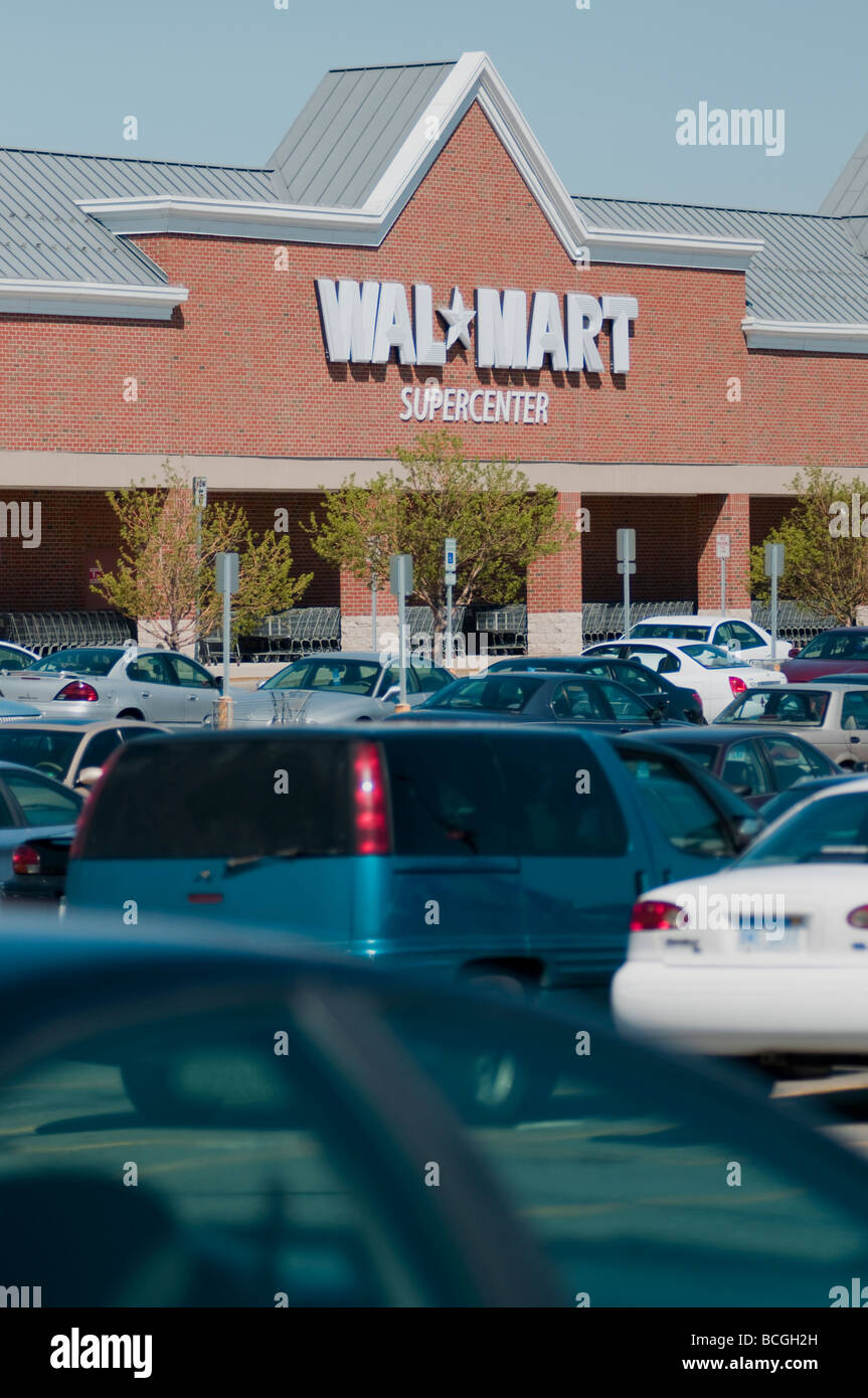 Walmart supercenter hi-res stock photography and images - Alamy