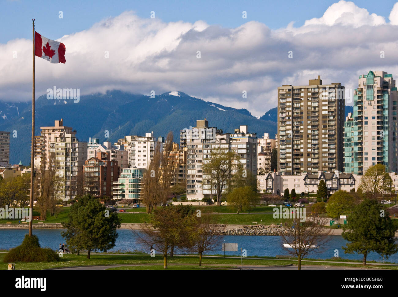 View water modern buildings from hi-res stock photography and images ...